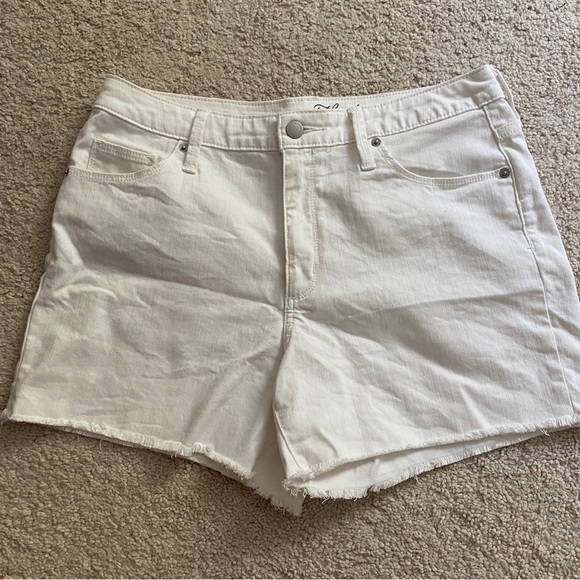 Universal Thread | Shorts | Universal Thread White Jean Shorts | Poshmark